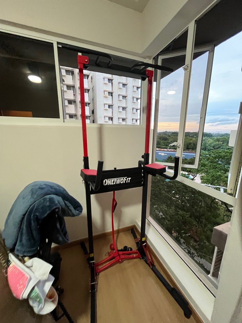 Onetwofit Foldable Pull-up Tower, Sports Equipment, Exercise & Fitness ...