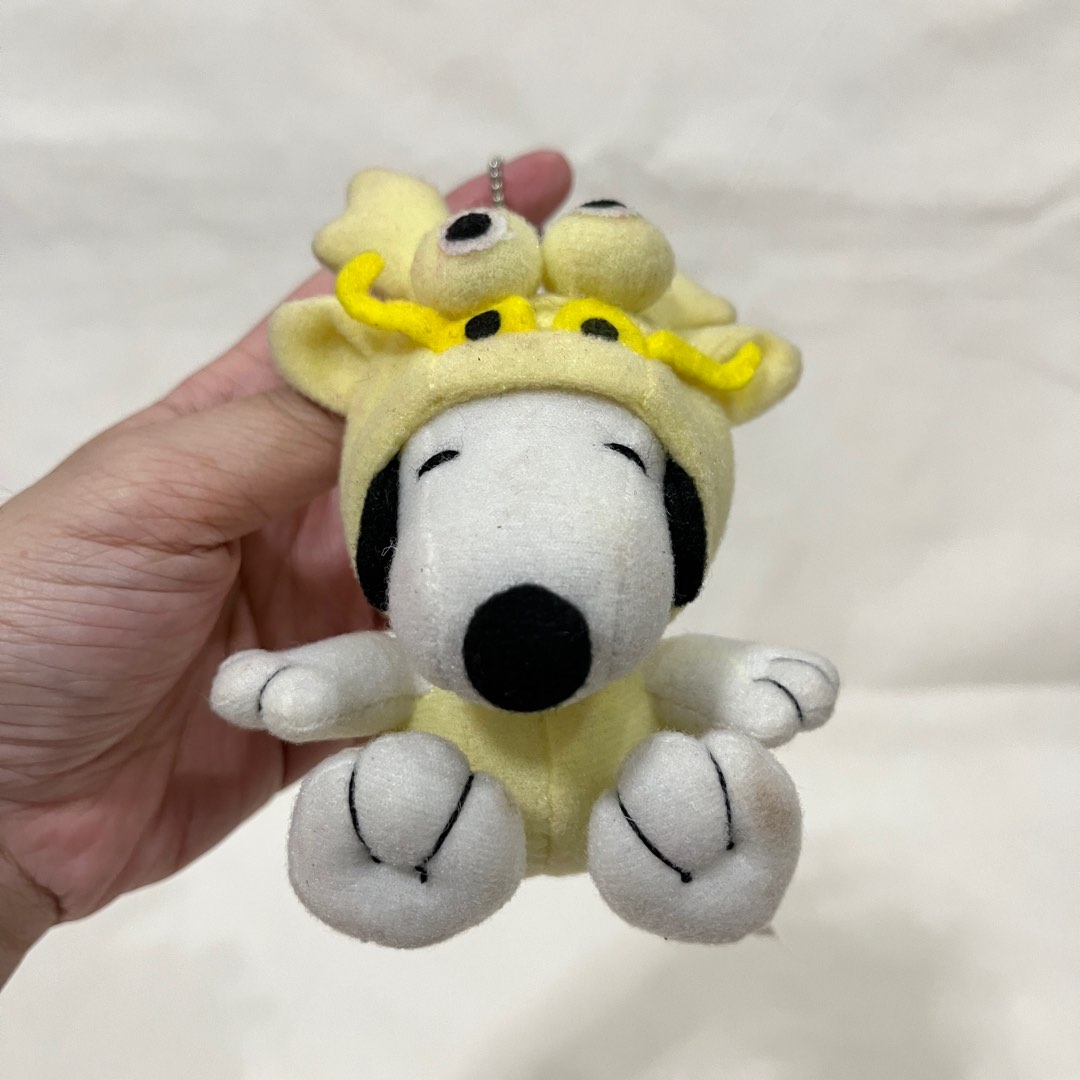 Snoopy Peanuts Yellow Dragon Costume Plush Charm Keychain, Hobbies ...
