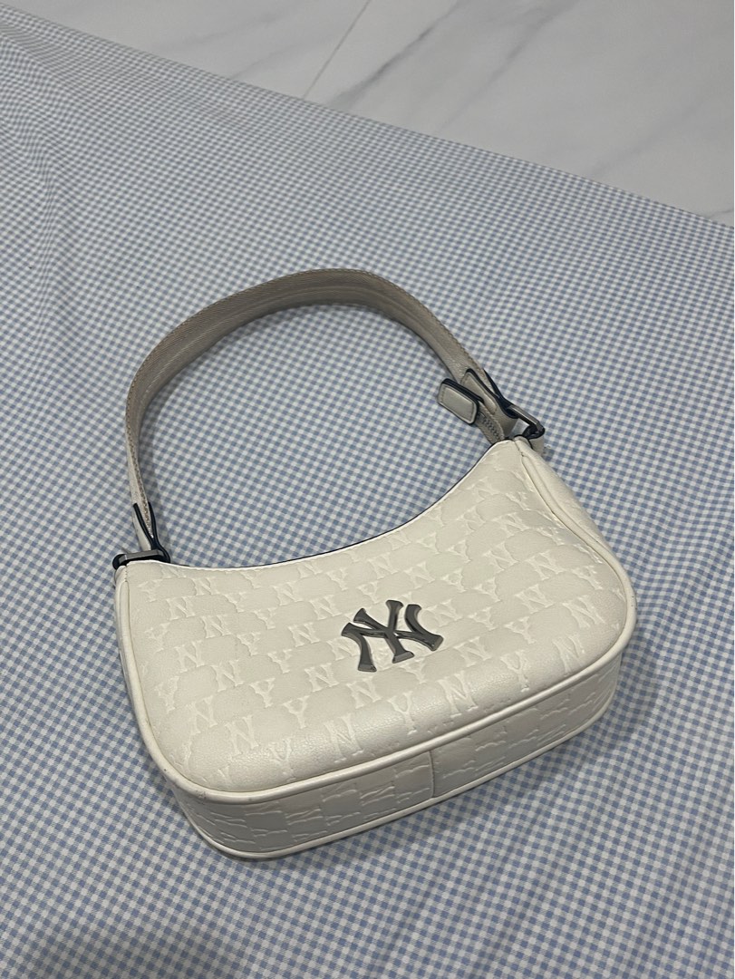 Tas MLB shoulder bag ORI, Fesyen Wanita, Tas & Dompet di Carousell