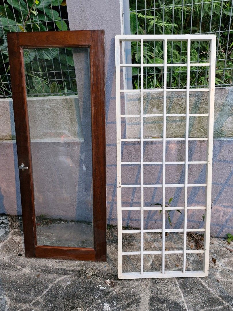 Tingkap kayu siap besi grill, Furniture & Home Living, Home Decor ...