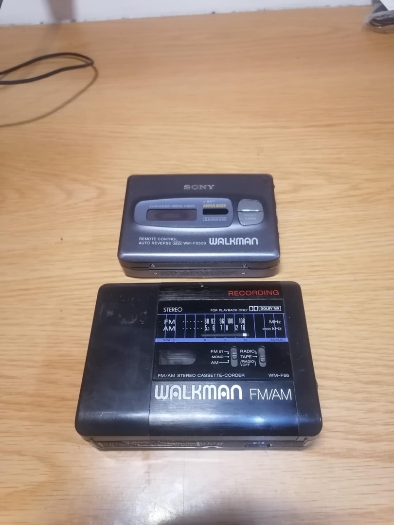 ( DEFECTIVE) (BUY 1 TAKE 1) RARE SONY WALKMAN (WM-FX509) Radio Cassette Player NEAR-MINT ...