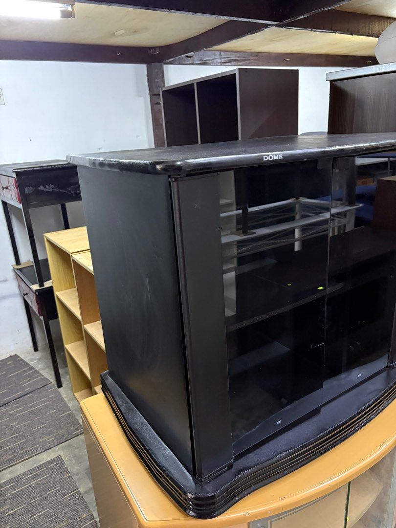 cabinet cermin ada roda, Furniture & Home Living, Furniture, Shelves ...