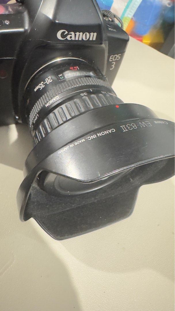 Canon EF 20-35mm f/3.5-4.5 USM, 攝影器材, 鏡頭及裝備 - Carousell
