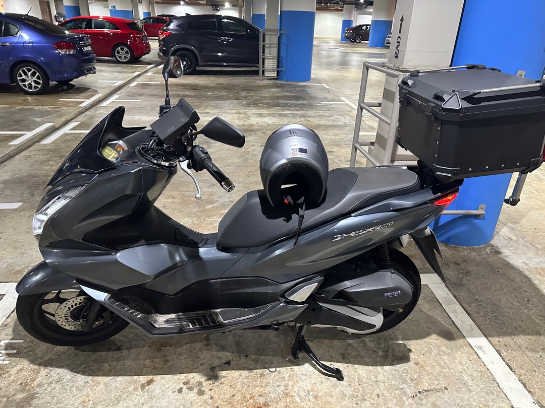 Honda PCX 160, Motorcycles, Motorcycles for Sale, Class 2B on Carousell