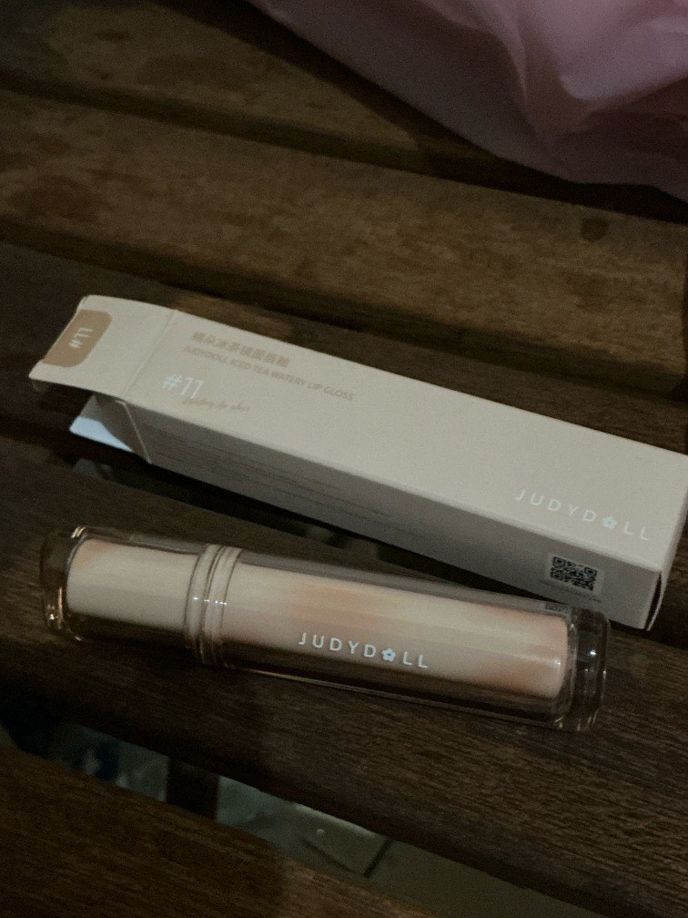 judydoll iced tea watery lip gloss #11, Kesehatan & Kecantikan, Rias ...