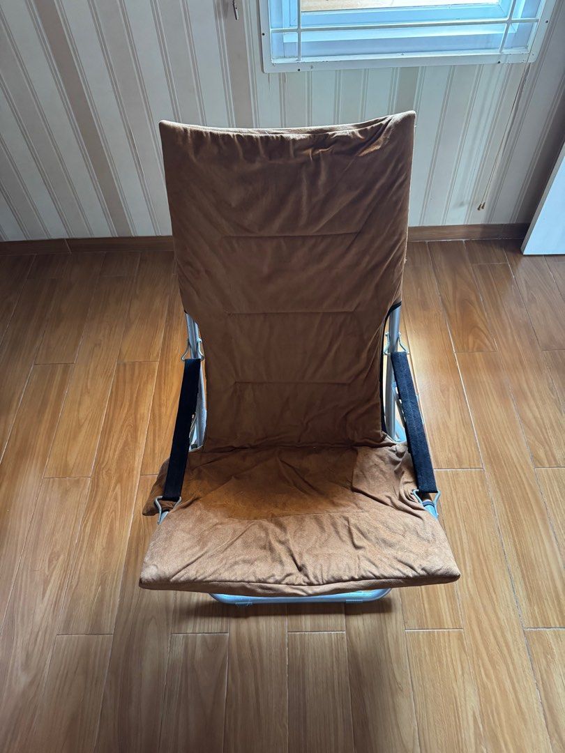 Kursi Santai ACE Hardware Cokelat Jarang digunakan, Perabotan Rumah di ...