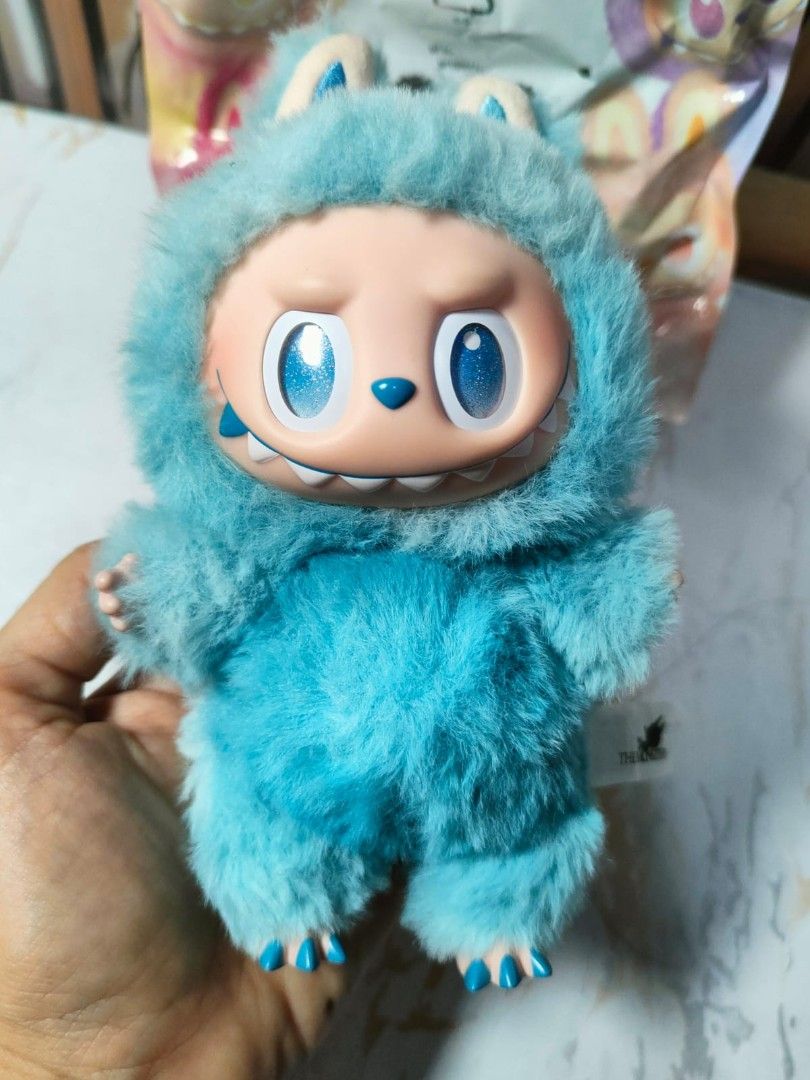 Labubu V3 ori Popmart Hope, Toys & Collectibles, Mainan di Carousell