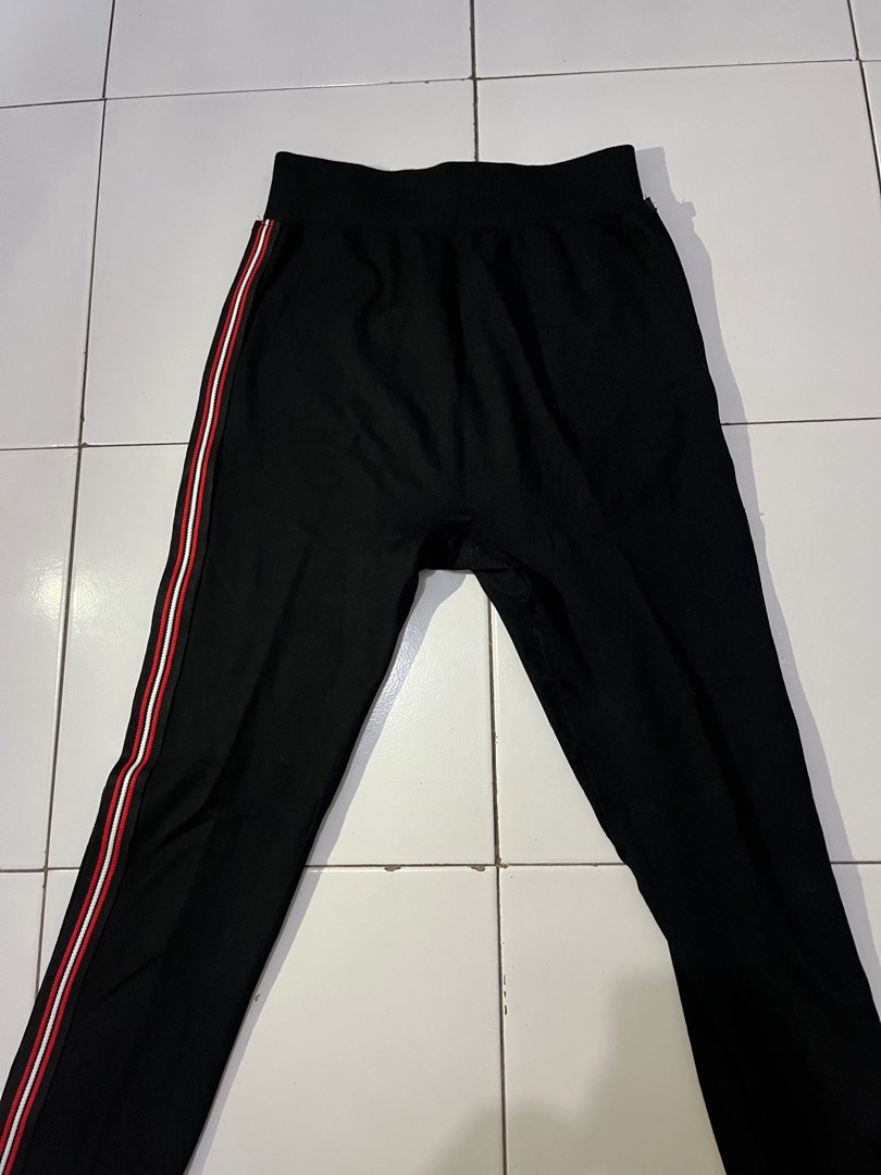 legging hitam, Fesyen Wanita, Muslim Fashion, Bawahan di Carousell