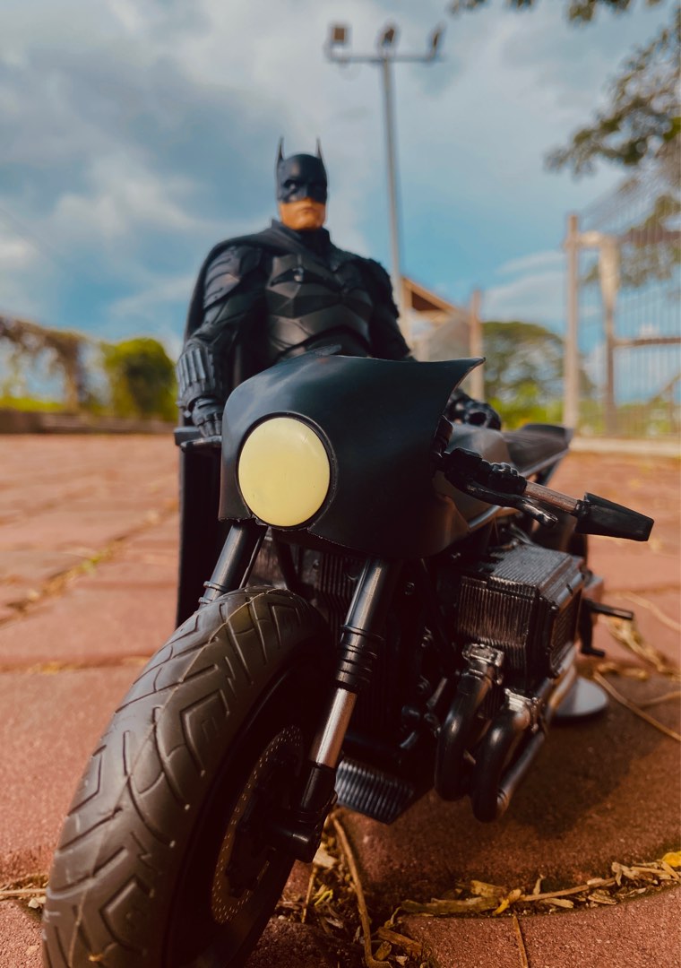 McFarlane The Batman & Batcycle set, Hobbies & Toys, Toys & Games on ...
