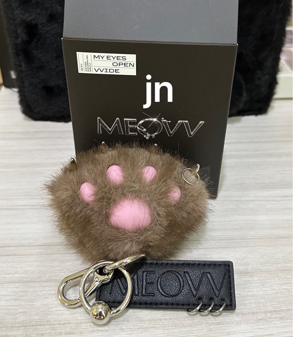 MEOVV Jelly Paw, Hobbies & Toys, Collectibles & Memorabilia, K-Wave on ...