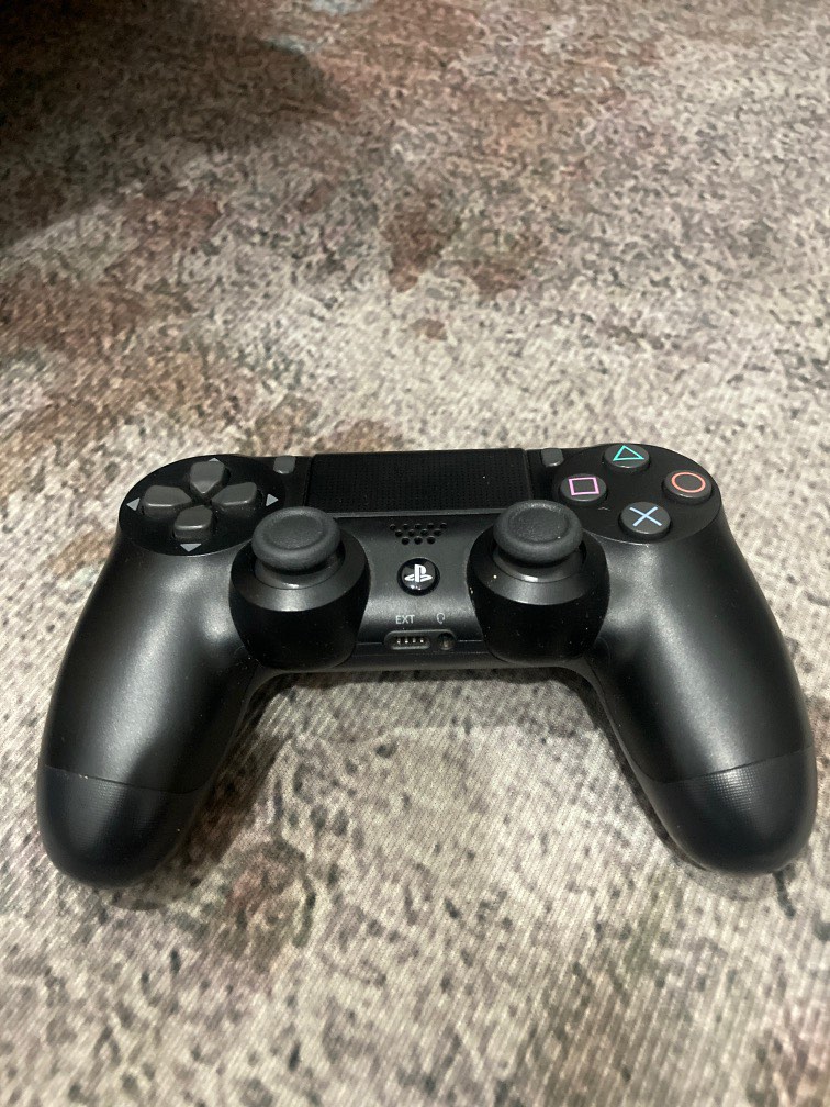 Stick PS 4 Ori, Elektronik, Lainnya di Carousell
