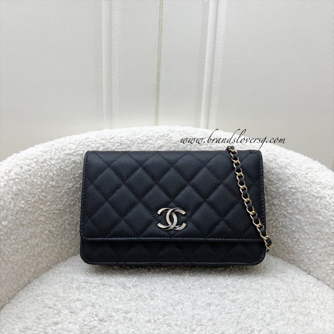 Super pretty 🤩 Chanel 23S Wallet on Chain WOC in Black Caviar ...