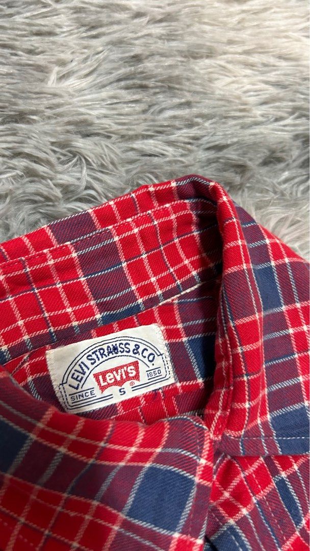 Vintage Levis Flannel 80s, Men's Fashion, Activewear on Carousell