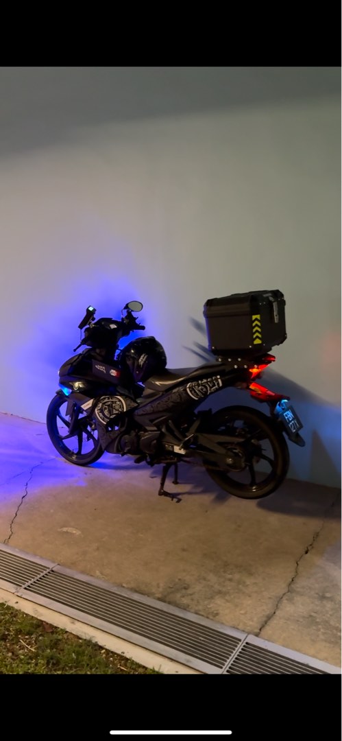 Worm Tyre Patching , Cacing , Tayar cacing, Motorcycles, Motorcycle ...