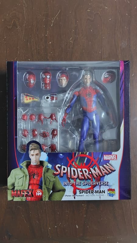 二手 MAFEX NO.109 蜘蛛人新宇宙 蜘蛛人, 書籍、休閒與玩具, 玩具、公仔、桌遊在旋轉拍賣