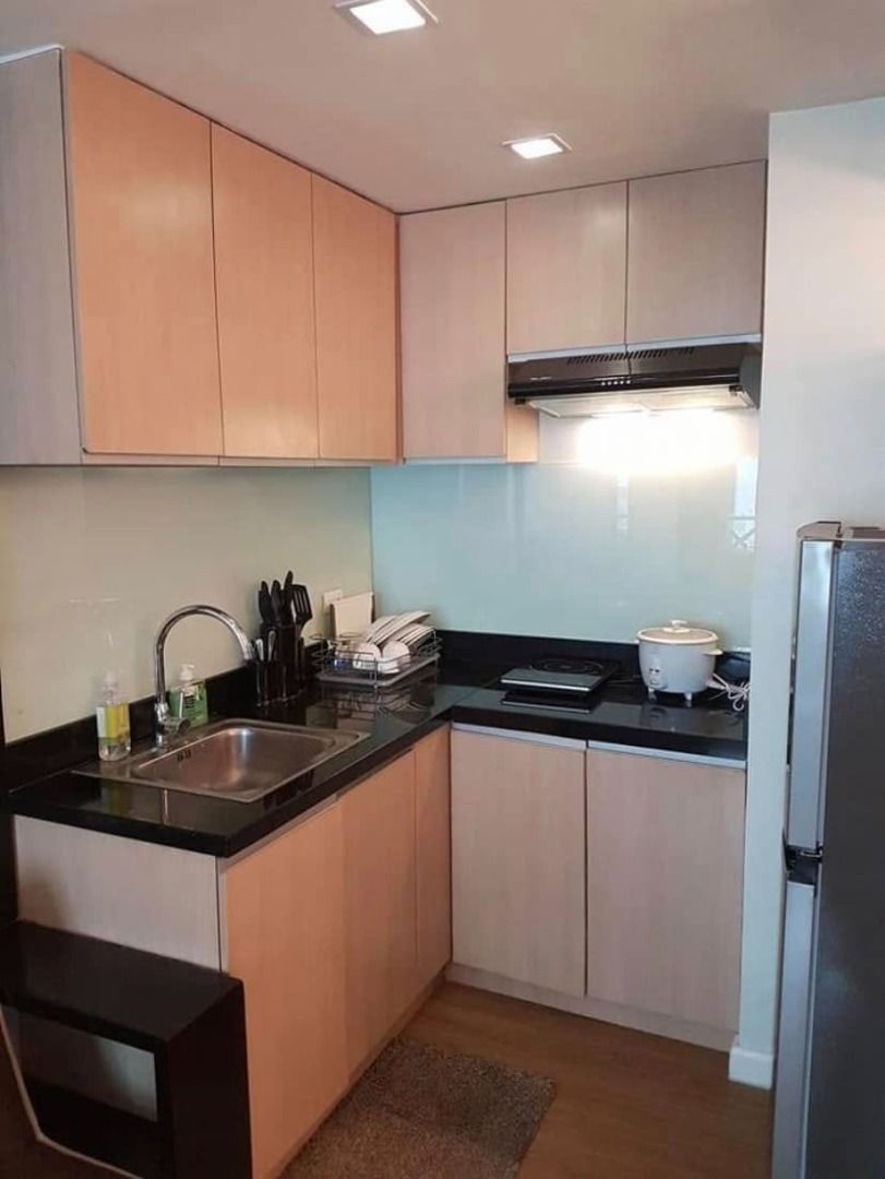 For Rent: Studio w/ opt Parking at Two Serendra - Meranti BGC for 39K ...