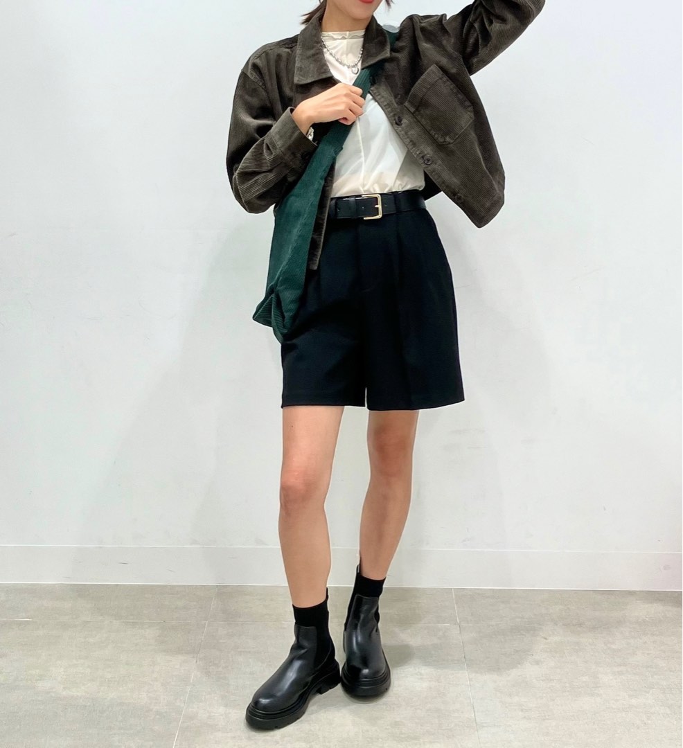 GU Tucked Short, Women's Fashion, Bottoms, Shorts on Carousell