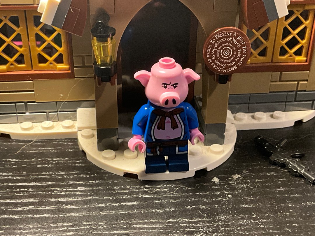 LEGO Harry Potter Pig Minifigure, Hobbies & Toys, Toys & Games on Carousell