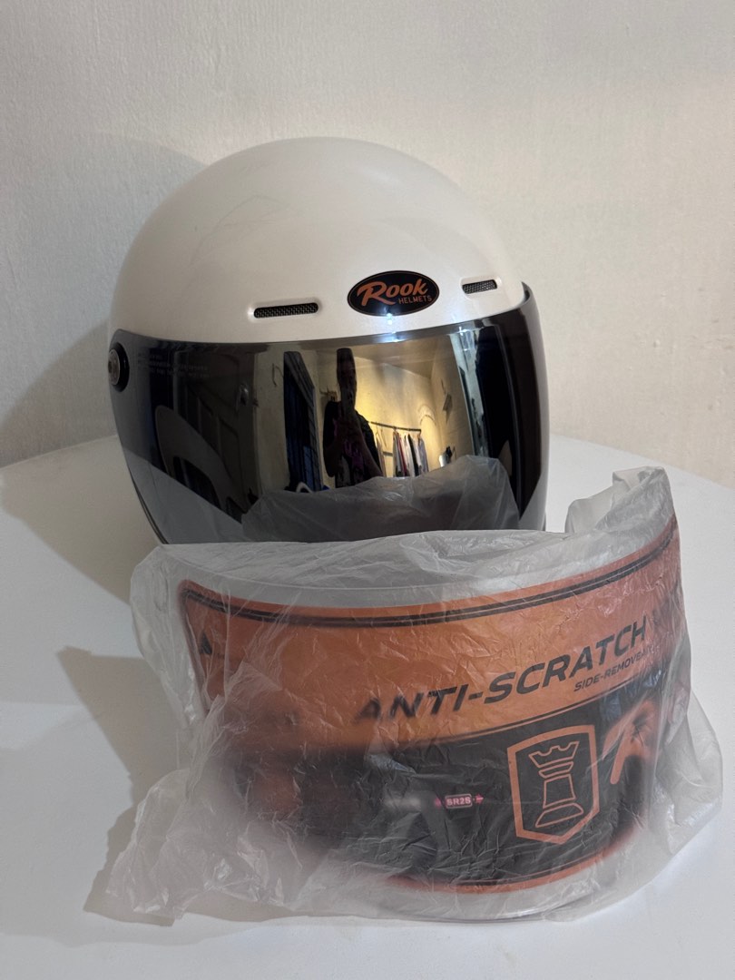 ROOK HELMET PEARL WHITE, Motorbikes, Motorbike Parts & Accessories ...