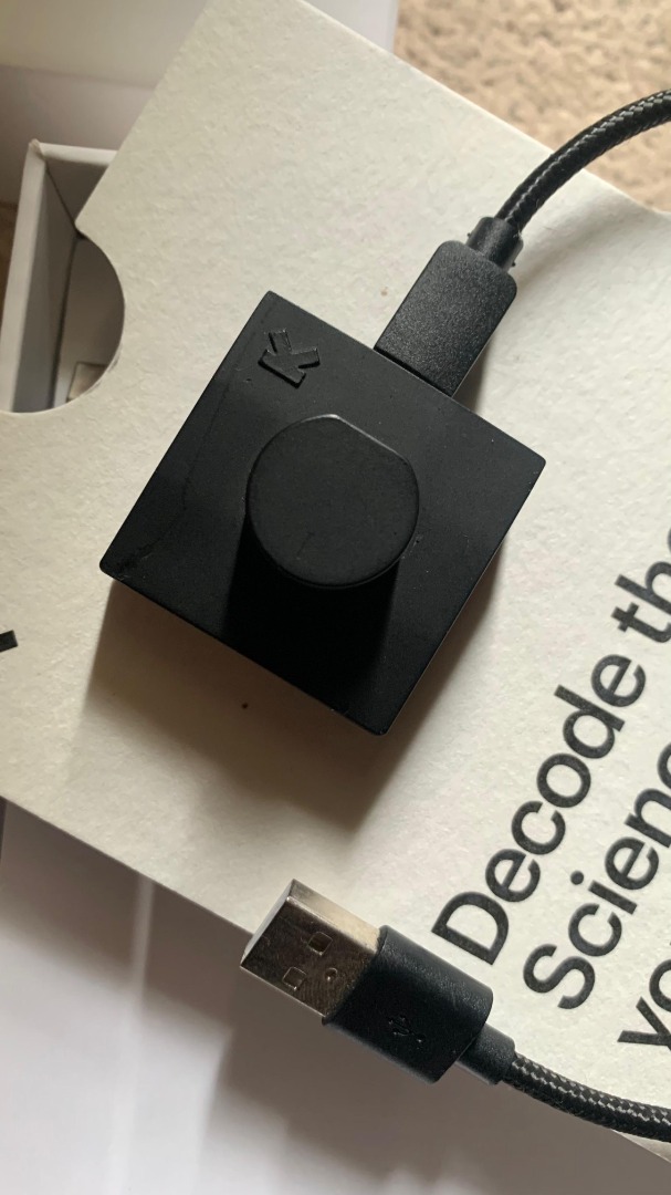 DOCKING CHARGER ULTRAHUMAN SMART RING GOOD CONDITION, Telepon Seluler ...