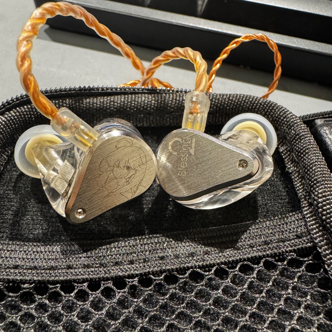 Moondrop Blessing 2 In-Ear Monitors, Audio, Earphones on Carousell