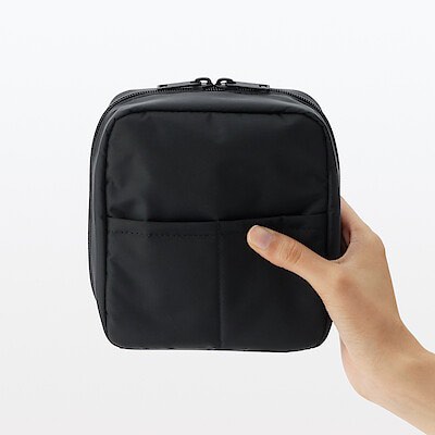 MUJI Nylon Makeup Pouch - Black, Women's Fashion, Bags & Wallets ...