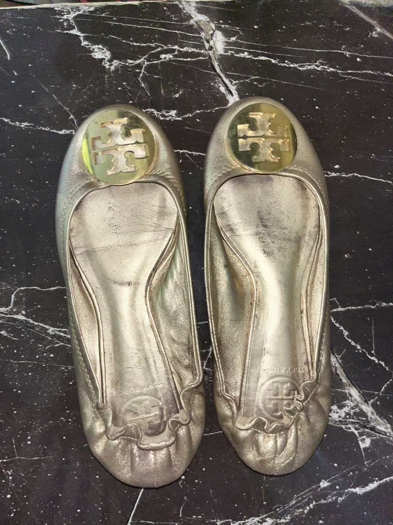 Tory Bruch Minnie Spark Gold Metallic, Fesyen Wanita, Sepatu di Carousell