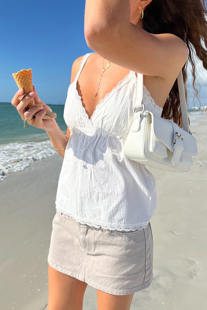 brandy melville white lace trim edith tank, Women's Fashion, Tops ...