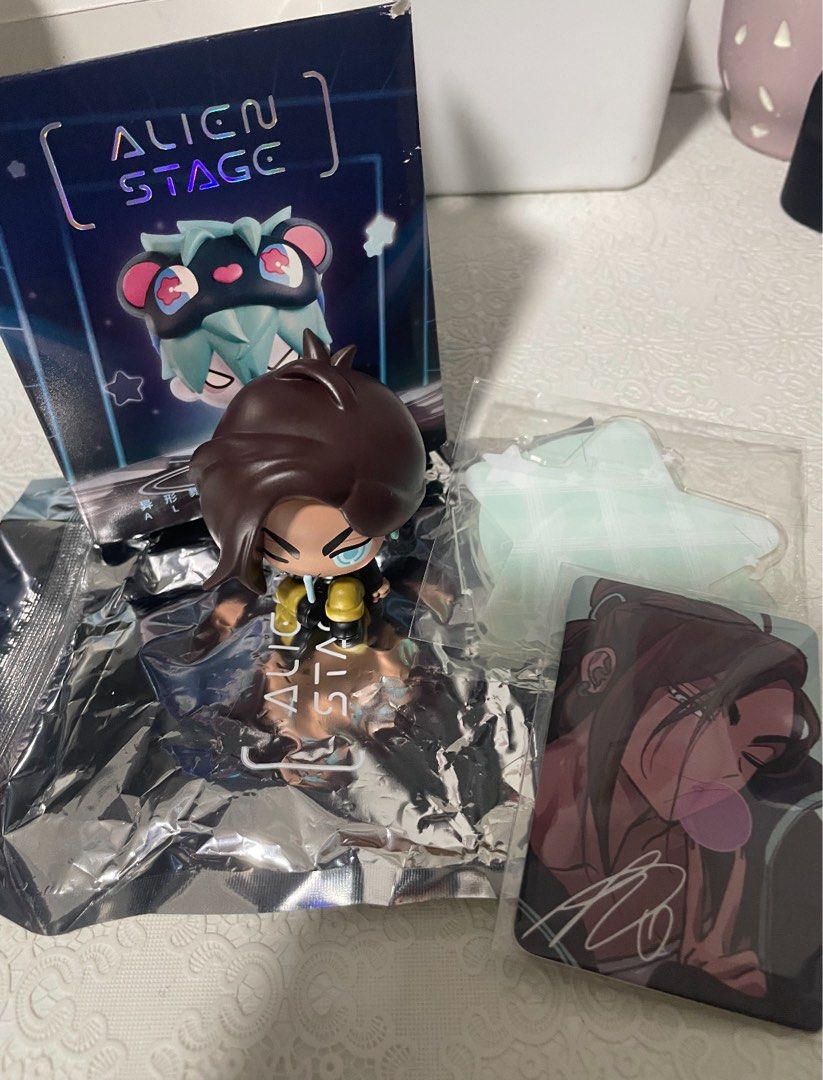 [WTT] Alien Stage Hyuna blind box, Hobbies & Toys, Memorabilia ...