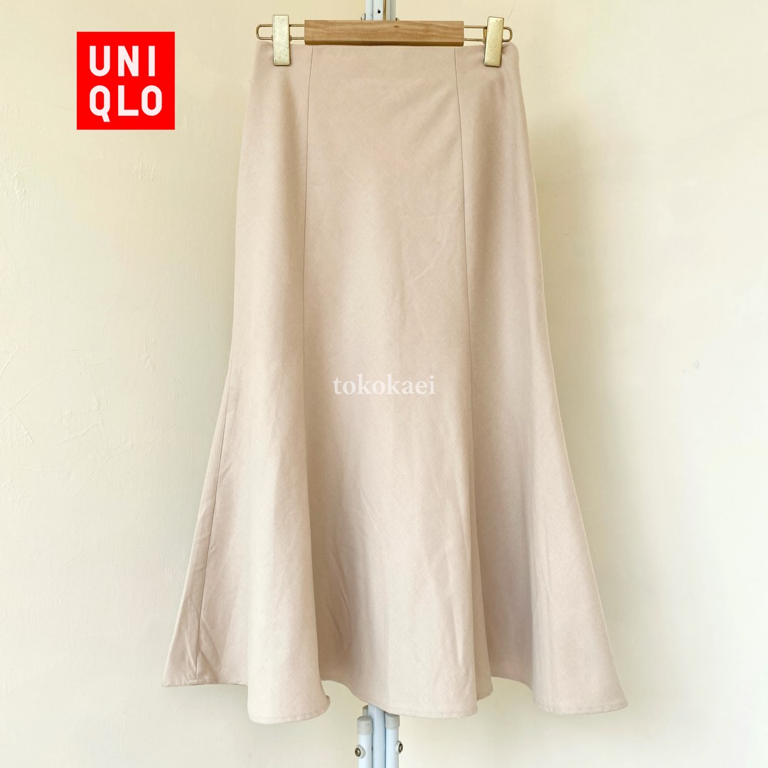 Nude Coksu Mermaid Skirt Uniqlo, Fesyen Wanita, Pakaian Wanita, Gaun ...