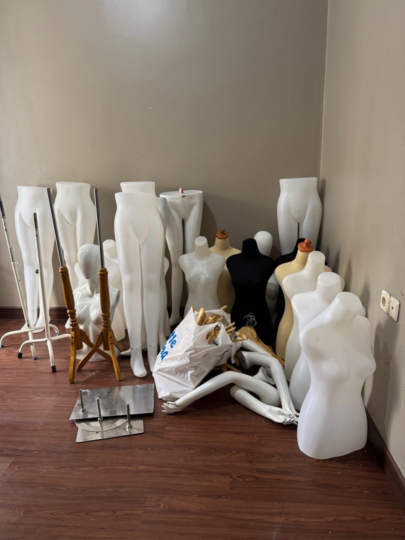 [PL] Patung Manekin (Plastik), Olshop Fashion, Olshop Wanita di Carousell