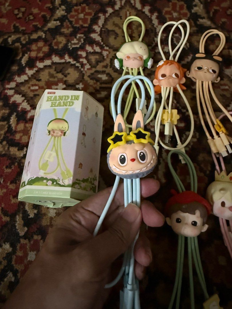POP MART 2IN1 CABLE CHARGER IPHONE TYPE C LABUBU , DIMOO , KUBO ...