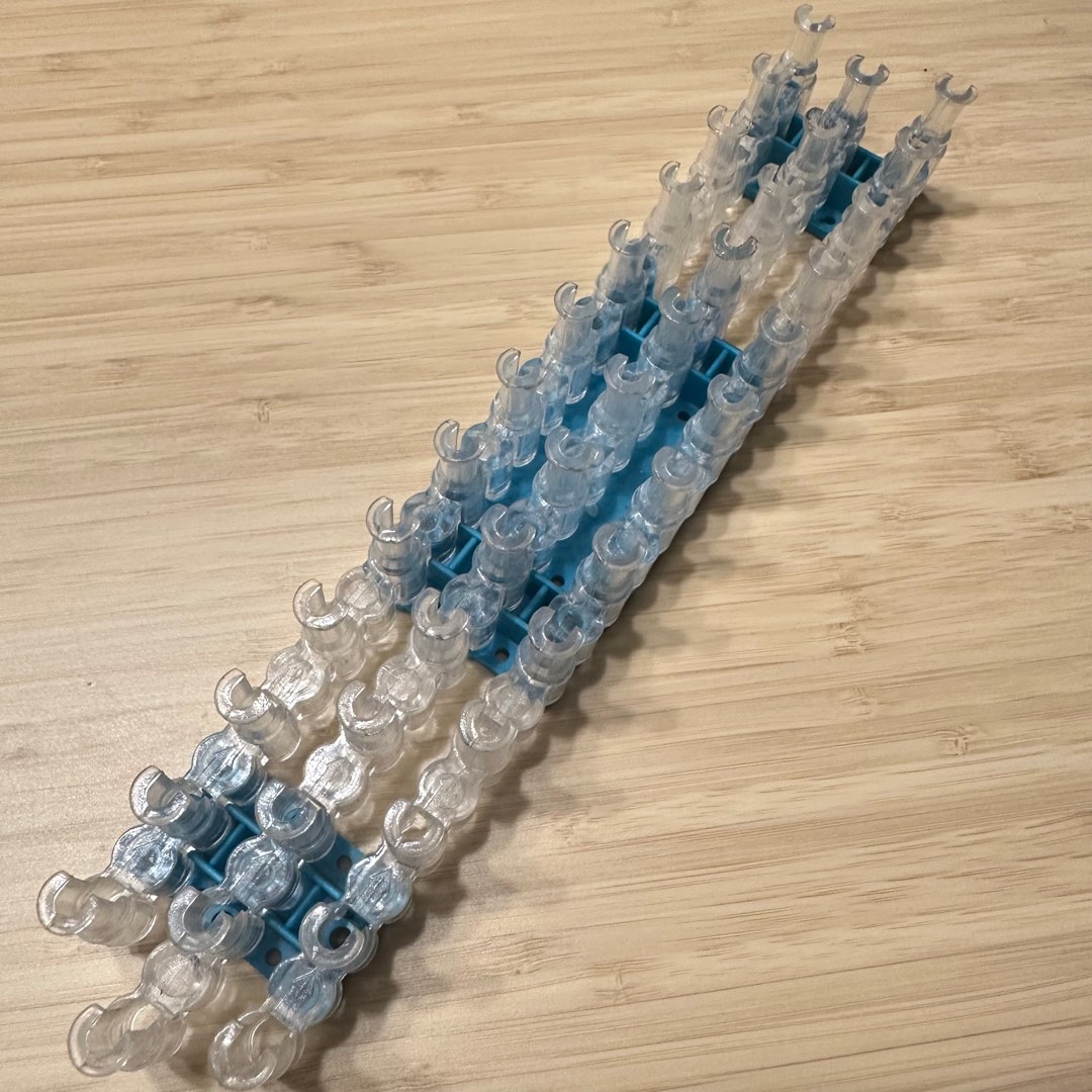 Rainbow Loom Board, Hobbies & Toys, Toys & Games on Carousell