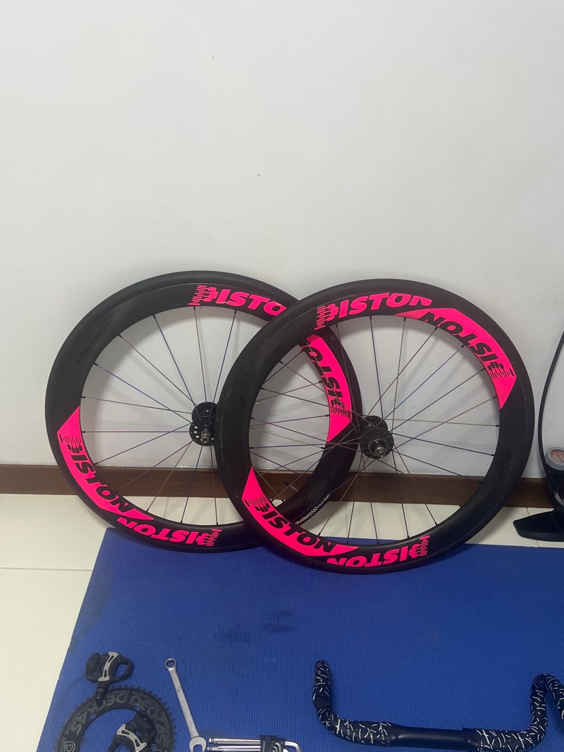 Wts Piston 50mm Wheelset - Pink Accents, Sports Equipment, Bicycles ...