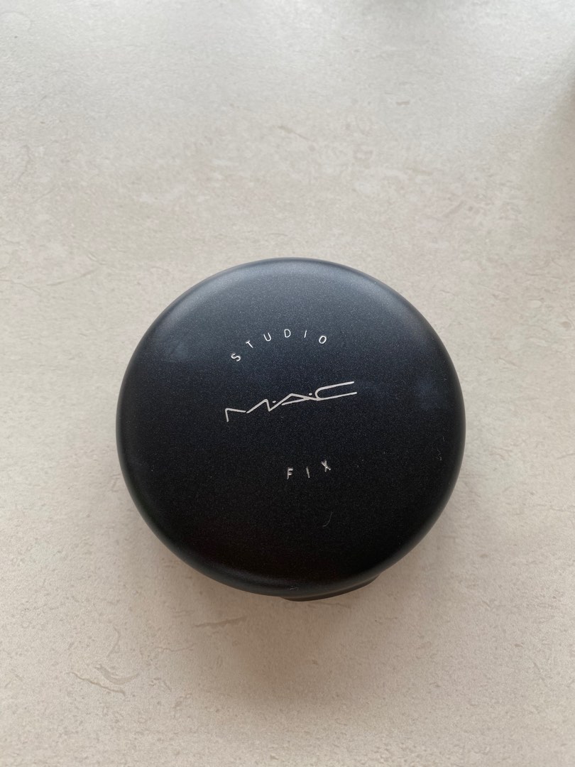 MAC studio fix compact powder, Kesehatan & Kecantikan, Rias Wajah di ...