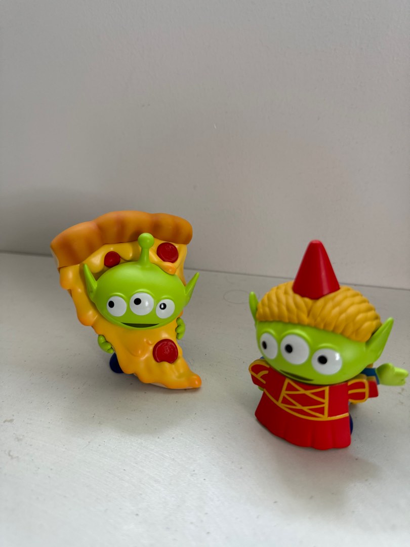 Popmart ALIEN from toystory blind box collectable below srp, Hobbies ...