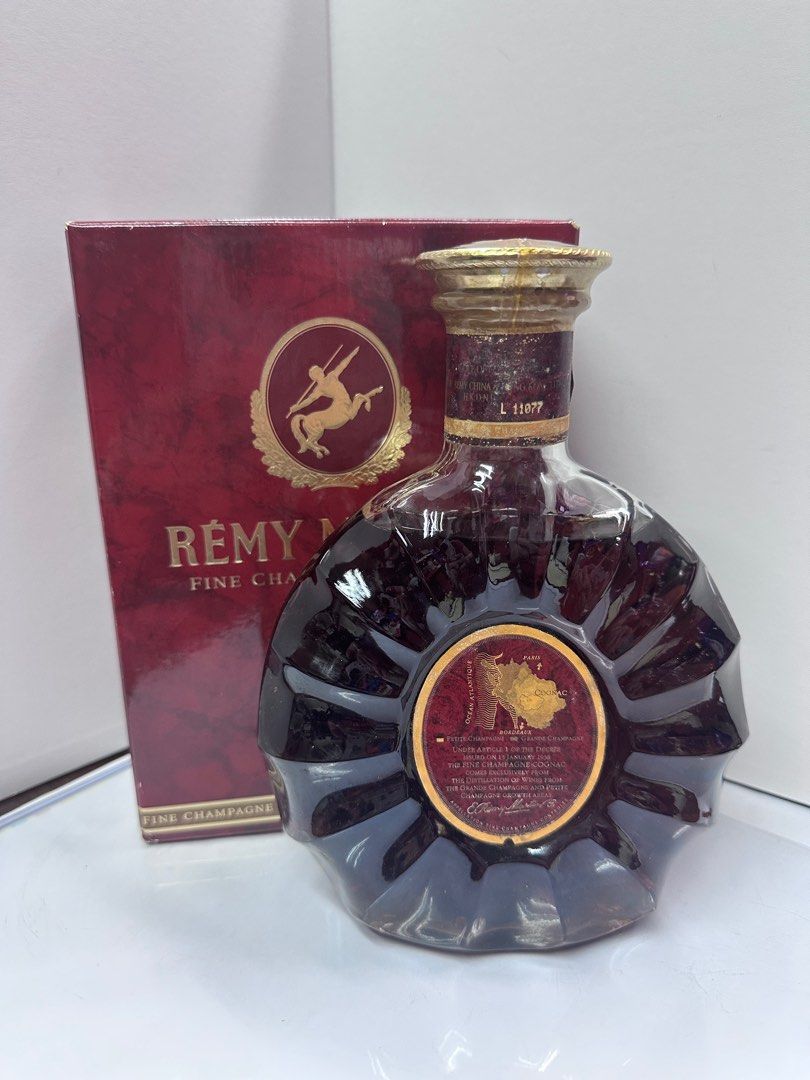 Remy Martin XO COGNAC 700ml *2C29-4, 嘢食 & 嘢飲, 酒精飲料 - Carousell
