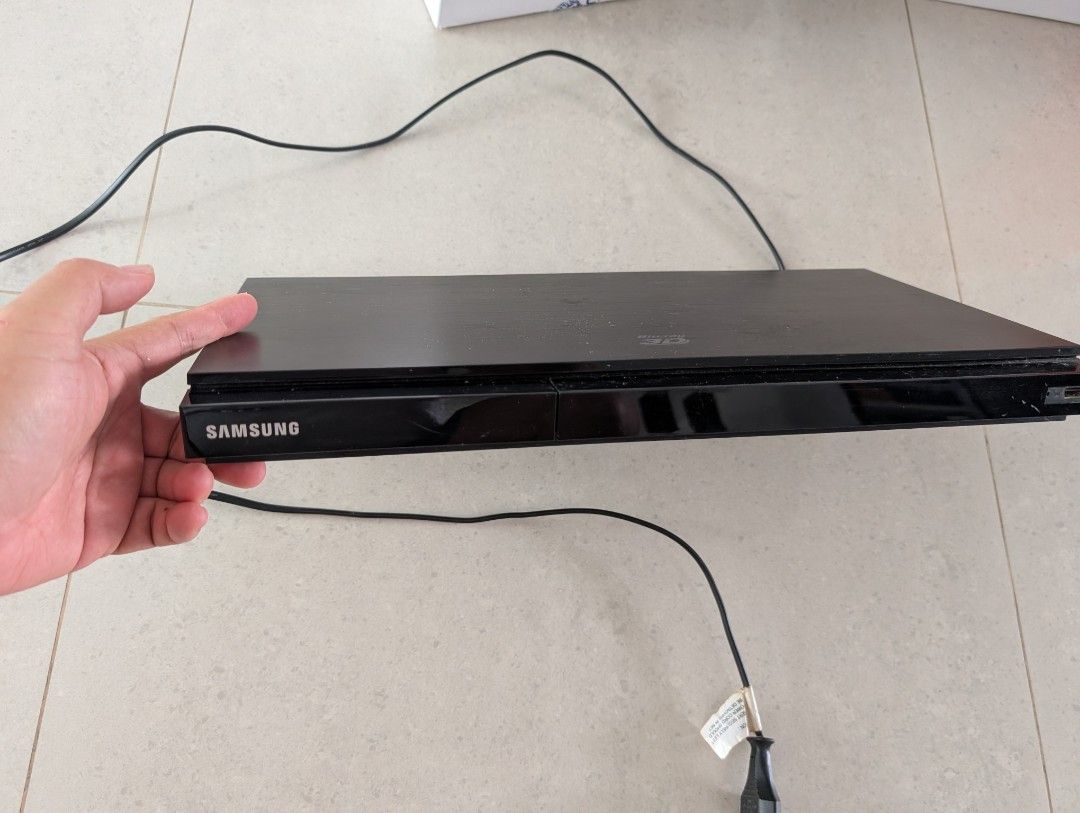 Samsung Blu-ray 3D Player BD-D5500, TV & Home Appliances, TV ...