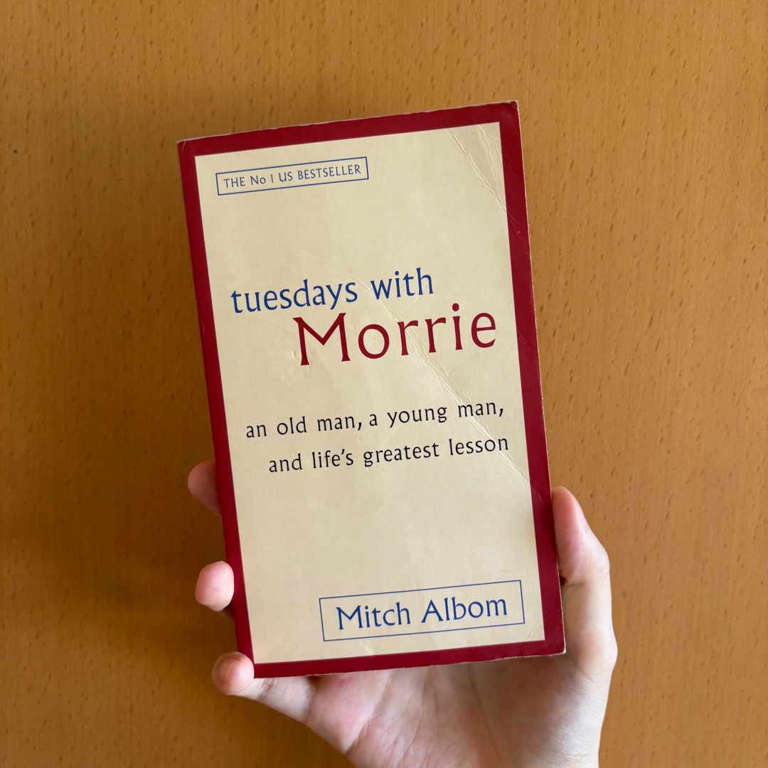 二手書 second-hand book: tuesdays with morrie by mitch albom, 興趣及遊戲, 書本 ...