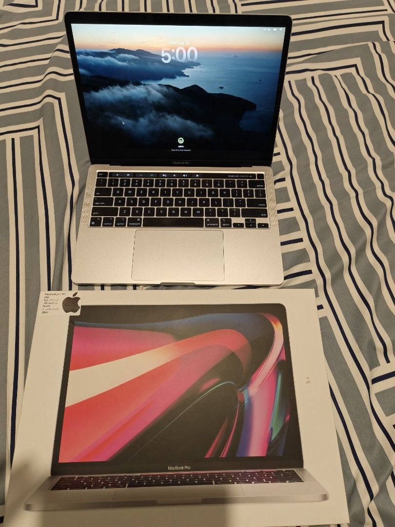 Apple MacBook Pro M1 (13 inch) Touch bar M1 2020 8GB / 256GB 2 Cycle ...