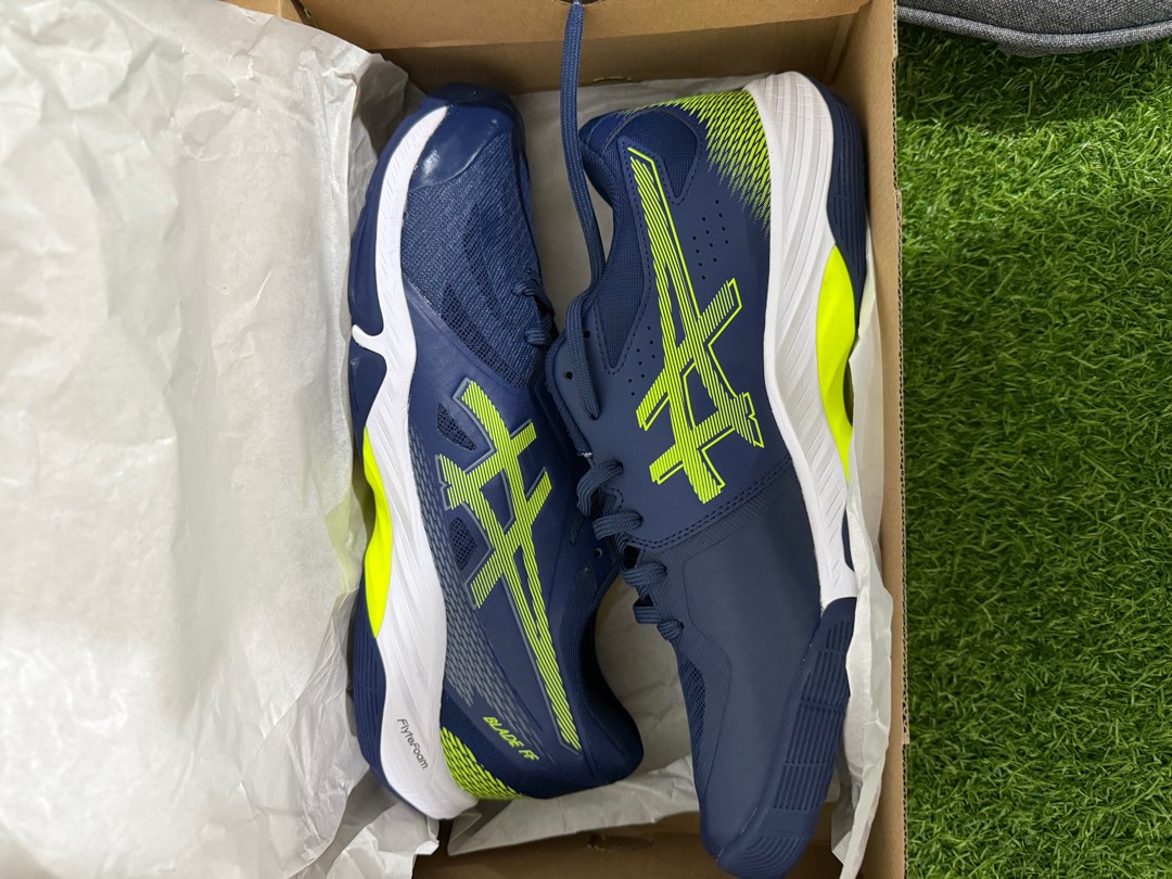 Asics Blade FF Shoes - Blue Yellow, Olah Raga, Baju Olahraga di Carousell
