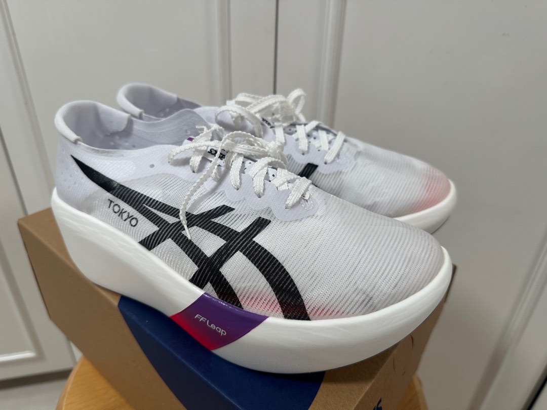 ASICS METASPEED Ray Tokyo 碳板跑鞋, 男裝, 鞋, 波鞋 - Carousell