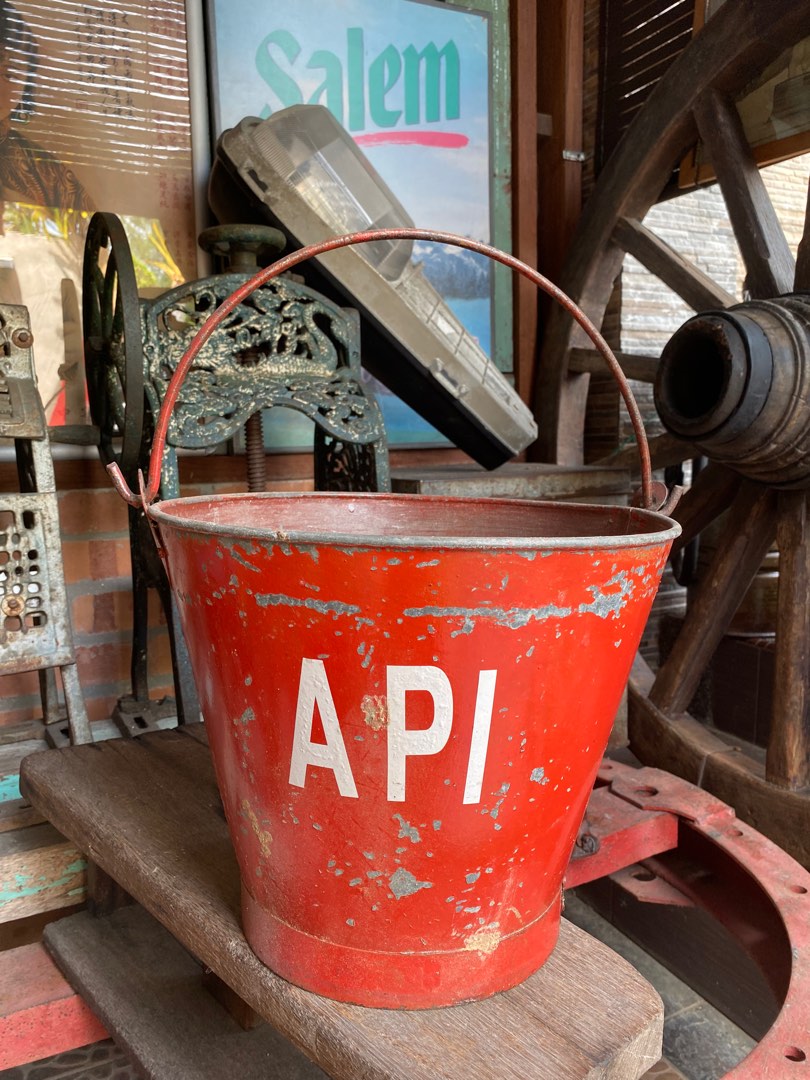 Baldi Pemadam Api Antik, Hobbies & Toys, Collectibles & Memorabilia ...