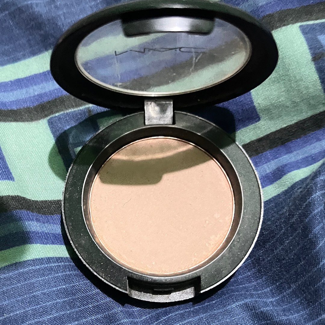Blush on MAC-Harmony, Kesehatan & Kecantikan, Rias Wajah di Carousell