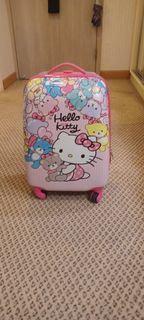 Trunki Sanrio Hello Kitty Ride On Luggage, 興趣及遊戲, 旅行, 旅遊 - 行李箱 - Carousell