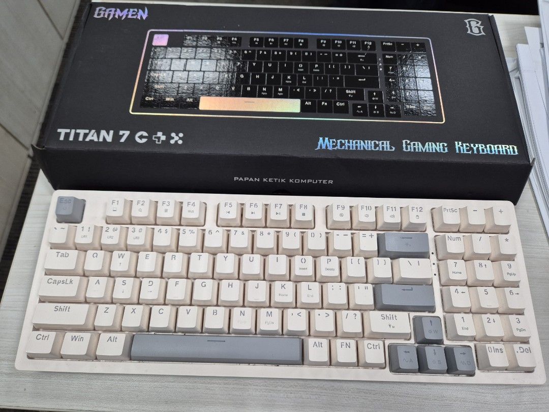 Keyboard mechanical gaming gamen titan 7c, Elektronik, Bagian Komputer ...