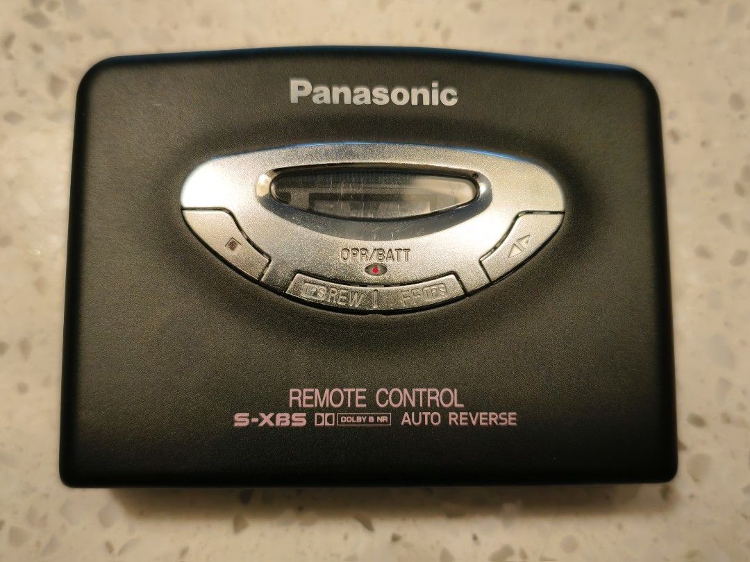 Panasonic walkman cassette player, Audio, Portable Music Players on ...
