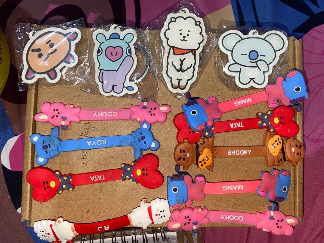 All Bt21 gantungan bts dan jepit kabel, K-Wave di Carousell