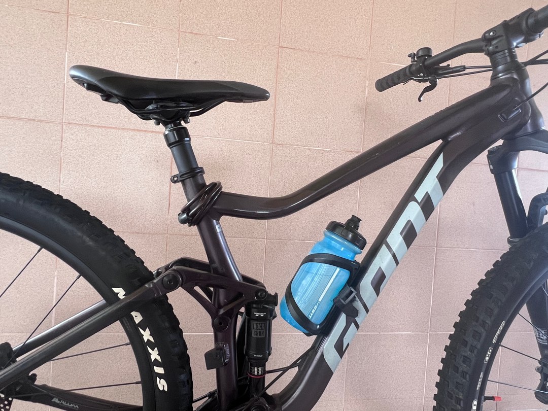 Giant Stance 29 2 Mountain Bike, Sports Equipment, Bicycles & Parts ...