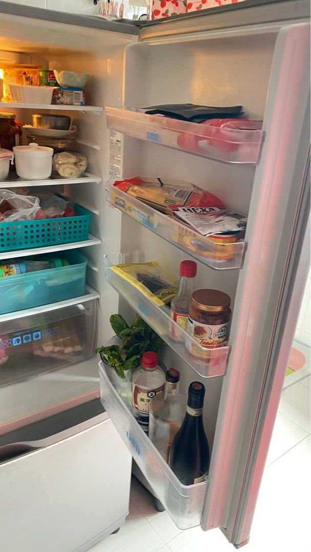 Panasonic NR-BT262 Refrigerator - 220L, TV & Home Appliances, Kitchen ...